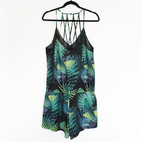 Fabletics | Pants & Jumpsuits | Fabletics Rainforest Green Black ...
